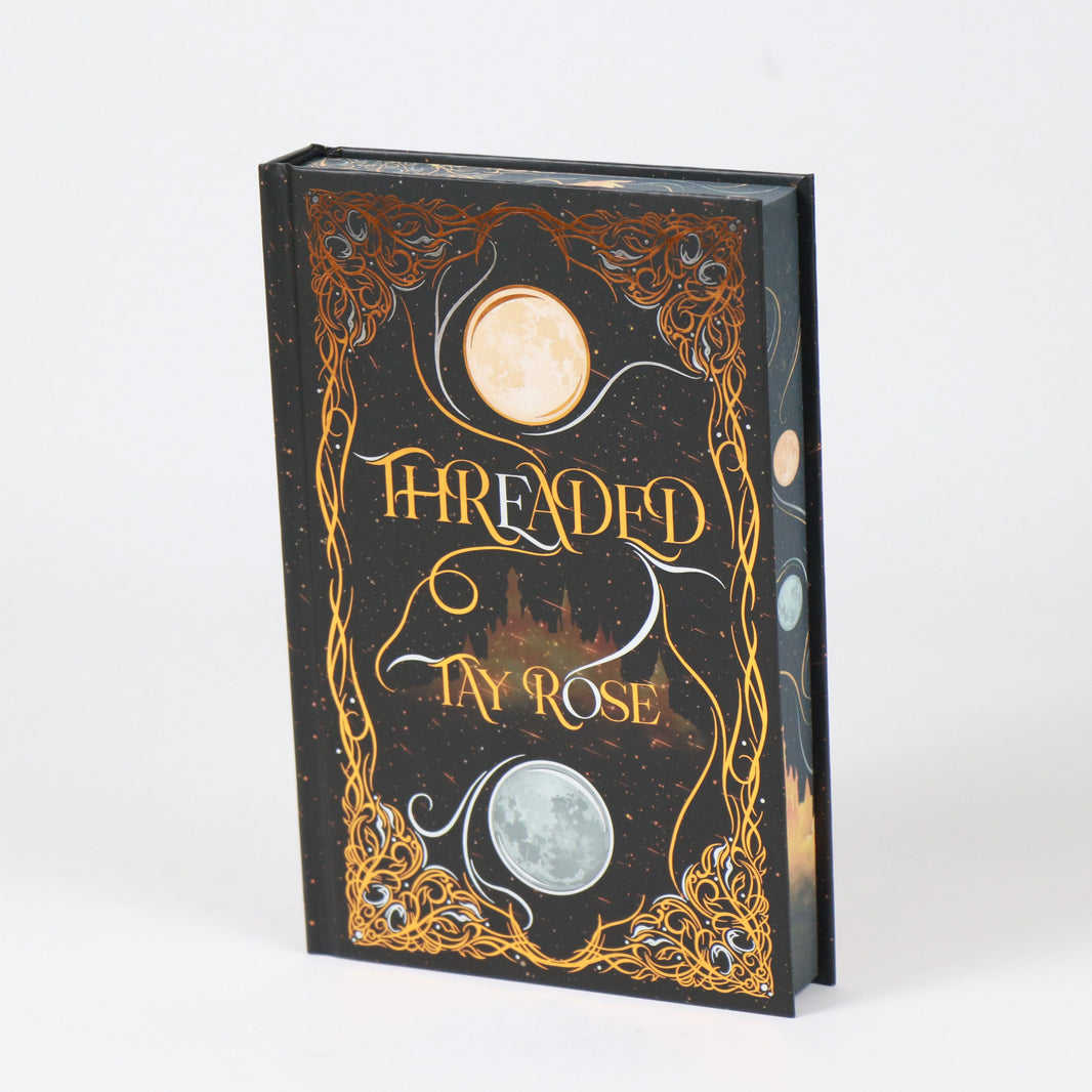 Lunar Trove – Moonlight Book Box